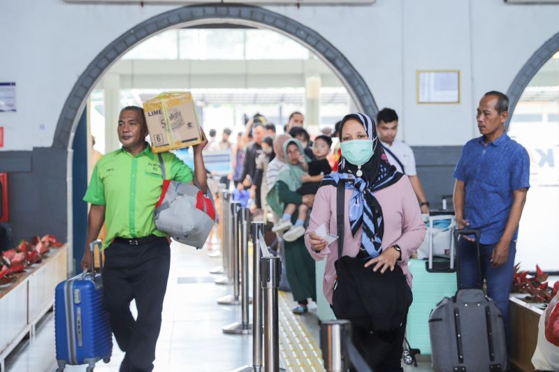 KAI catat 3,1 juta tiket terjual di masa angkutan Lebaran 2024 - RADAR ... KAI catat 3,1 juta tiket terjual di masa angkutan Lebaran 2024 - RADAR ...